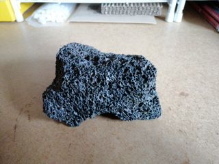 roccia lavica per acquario