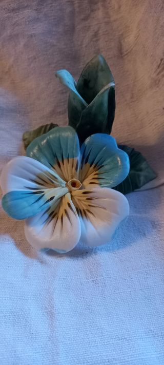 fiore ceramica capodimonte