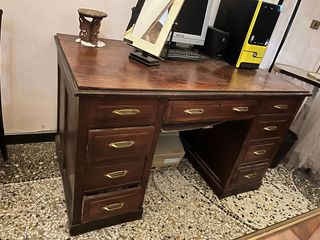 Scrivania antica in legno massello 
