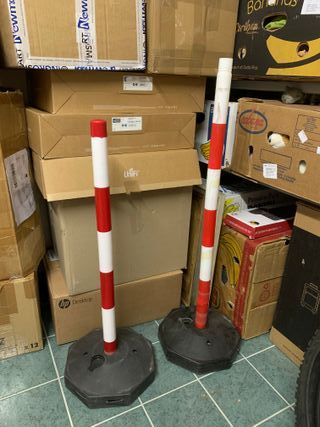 Due paletti segna posto