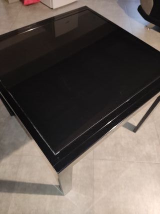 Tavolo allungabile in vetro e ferro, colore nero