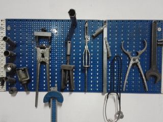 attrezzature officina auto d'epoca e ricambi