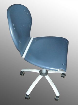 Sedia girevole e regolabile in altezza