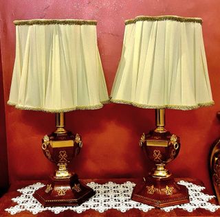 coppia di lampade in legno intarsiato h.71cm