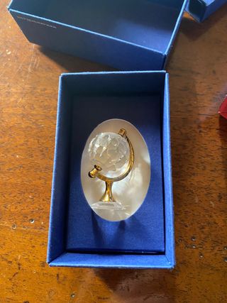 Bellissimo mappamondo Swarovski