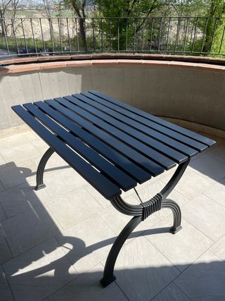 Tavolo nero giardino