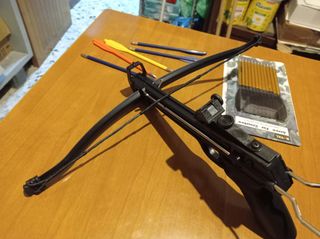 arco balestra tiro al bersaglio 