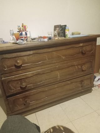 cassettiera di quercia di fine 800