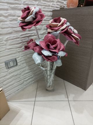 bellissimi fiori realizzati a mano