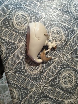 soprammobile Balena con pinocchio 