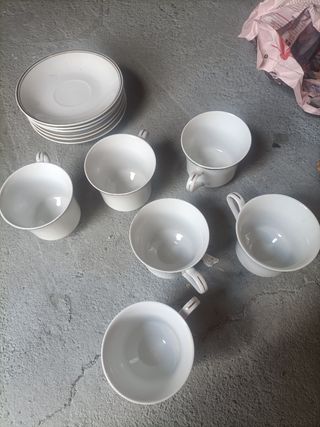 set 6 tazze con piattini in porcellana