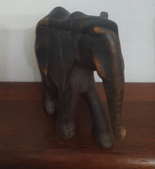 Elefante in legno 