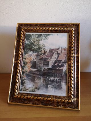 cornice in legno dorato 