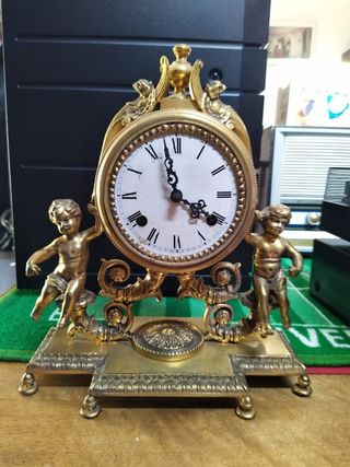 Orologio da tavolo in bronzo