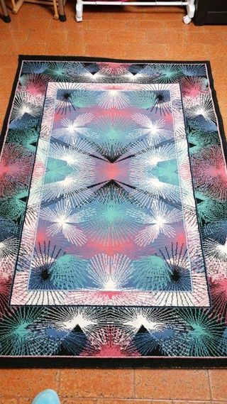 tappeto multicolore fuochi artificio