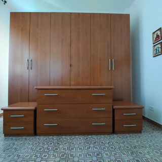 armadio con comò è comodini