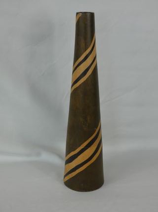 Vaso etnico in legno