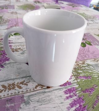 Tazza bianca nuova ceramica: ottima da decorare