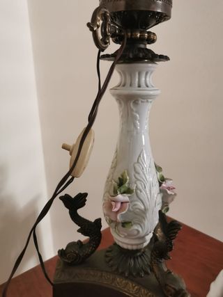 Lampada vintage in capodimonte e vetro 