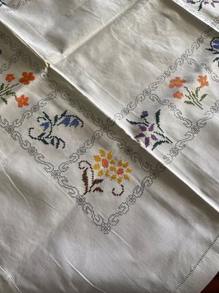 Tovaglia ricamata 