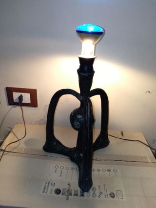 Lampada da tavolo fatta a mano