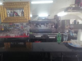 arredo bar completo di tutto