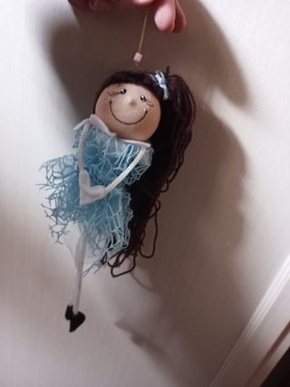 Bambolina decorativa da appendere o fuoriporta
