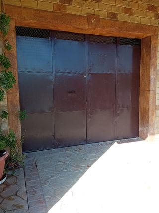 Porta in ferro da garage