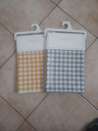 coppia di tovaglie cerate 