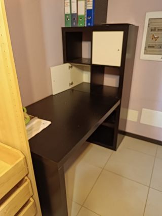 scrivania salvaspazio ad angolo 