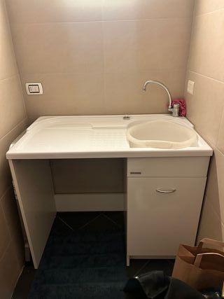 MOBILETTO PER LAVANDERIA COLAVENE