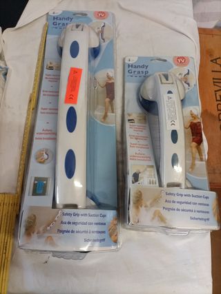 2 MANIGLIE A VENTOSA
