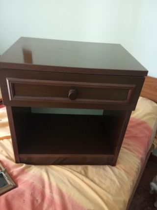 comodini legno antico