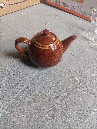 teiera in ceramica