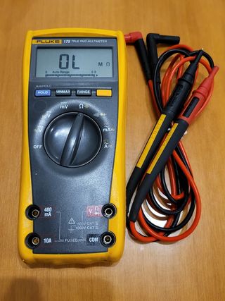Fluke 175 TRUE RMS MULTIMETER