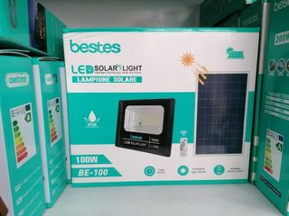 Fari led pannello solare
Con batteria interna.