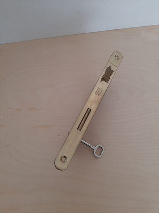Serratura da infilare per porta in legno