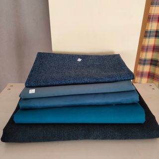 lotto di tessuti blu