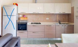 cucina con elettrodomestici - trattabile 