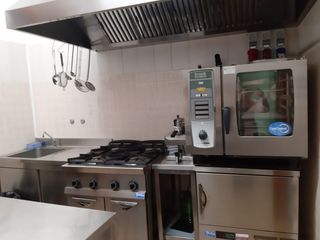 ATTREZZATURA DA RISTORANTE