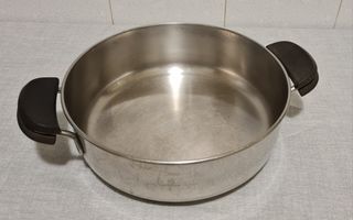 Pentola in acciaio inox Lagostina