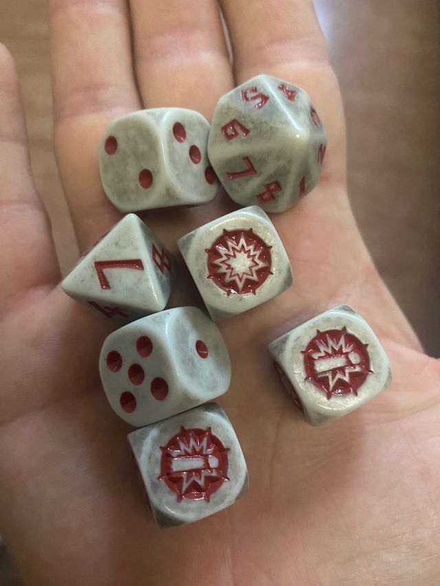 Dados Blood Bowl Ogros de segunda mano por 20 EUR en Málaga en WALLAPOP Dados Blood Bowl Ogros de segunda mano por 20 EUR en Málaga en WALLAPOP
