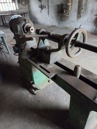 Tornio da lastra marca Aldebaran 320 funzionante.