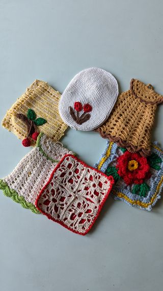 Pattine ricamate a mano