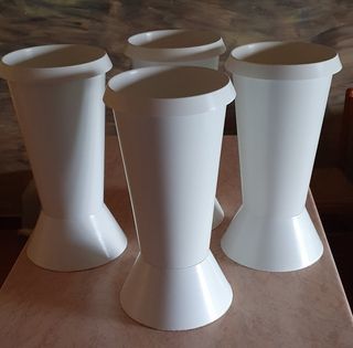 4 vasi con piede per fiori recisi da fioraio