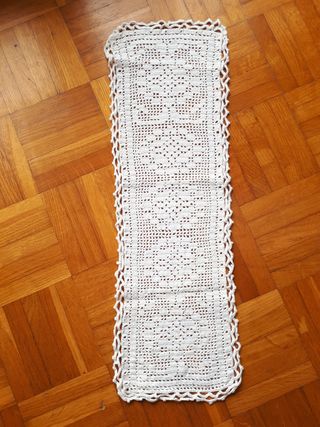 Centro tavola vintage fatto a mano cm 52x16. Nuovo