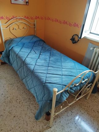 cornice e rete per letto