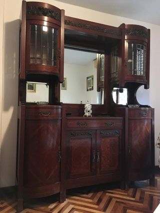 credenza in legno del 1920 in ottime condizioni 