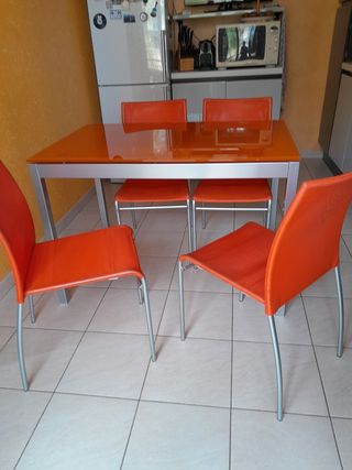 tavolo cucina + 4 sedie