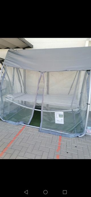 amaca da esterno con zanzariera perimetrale 